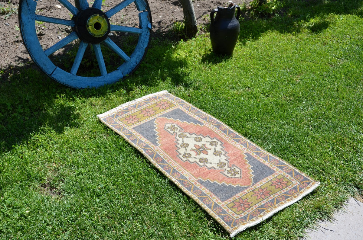 Vintage Handmade Doormat – Rugs Retail